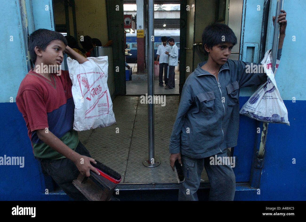 Homeless street children living and working on Bombay Central Station ...