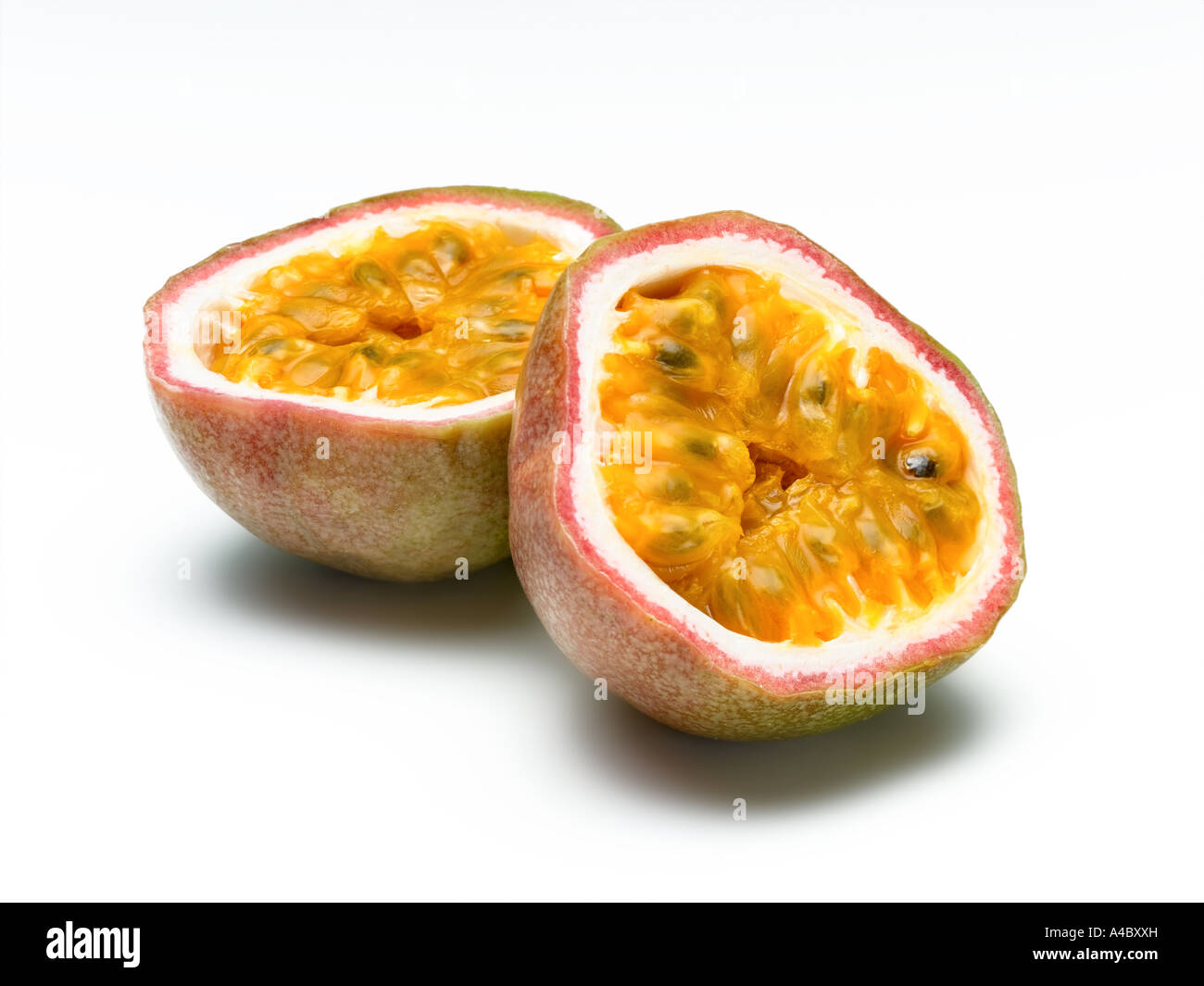Passion fruit hi-res stock photography and images - Alamy
