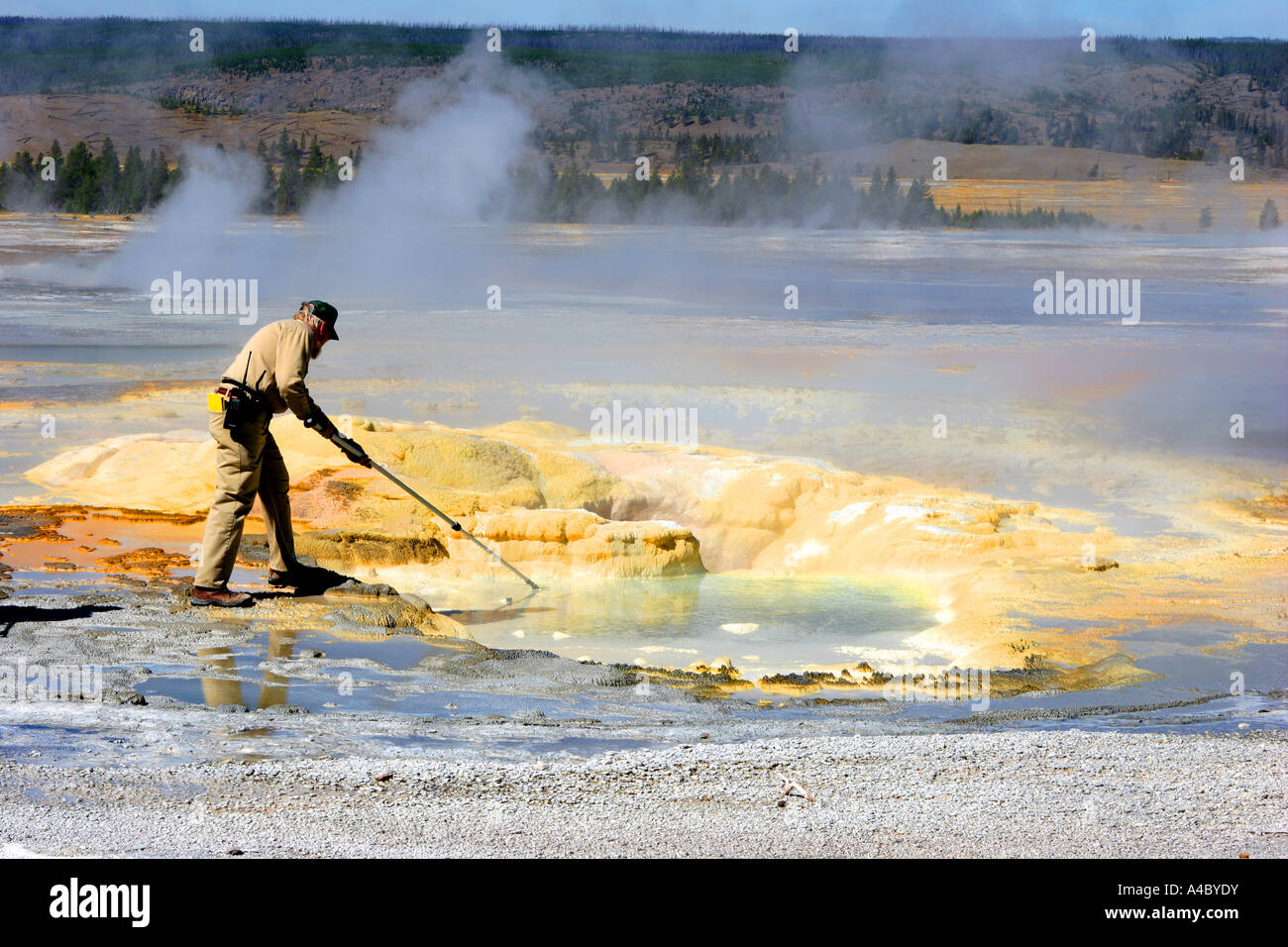 Geyser service hi-res stock photography and images - Alamy