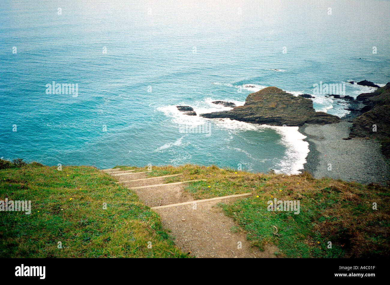 Steps down cliff on North Cornwall coastal footpath Stock Photo - Alamy
