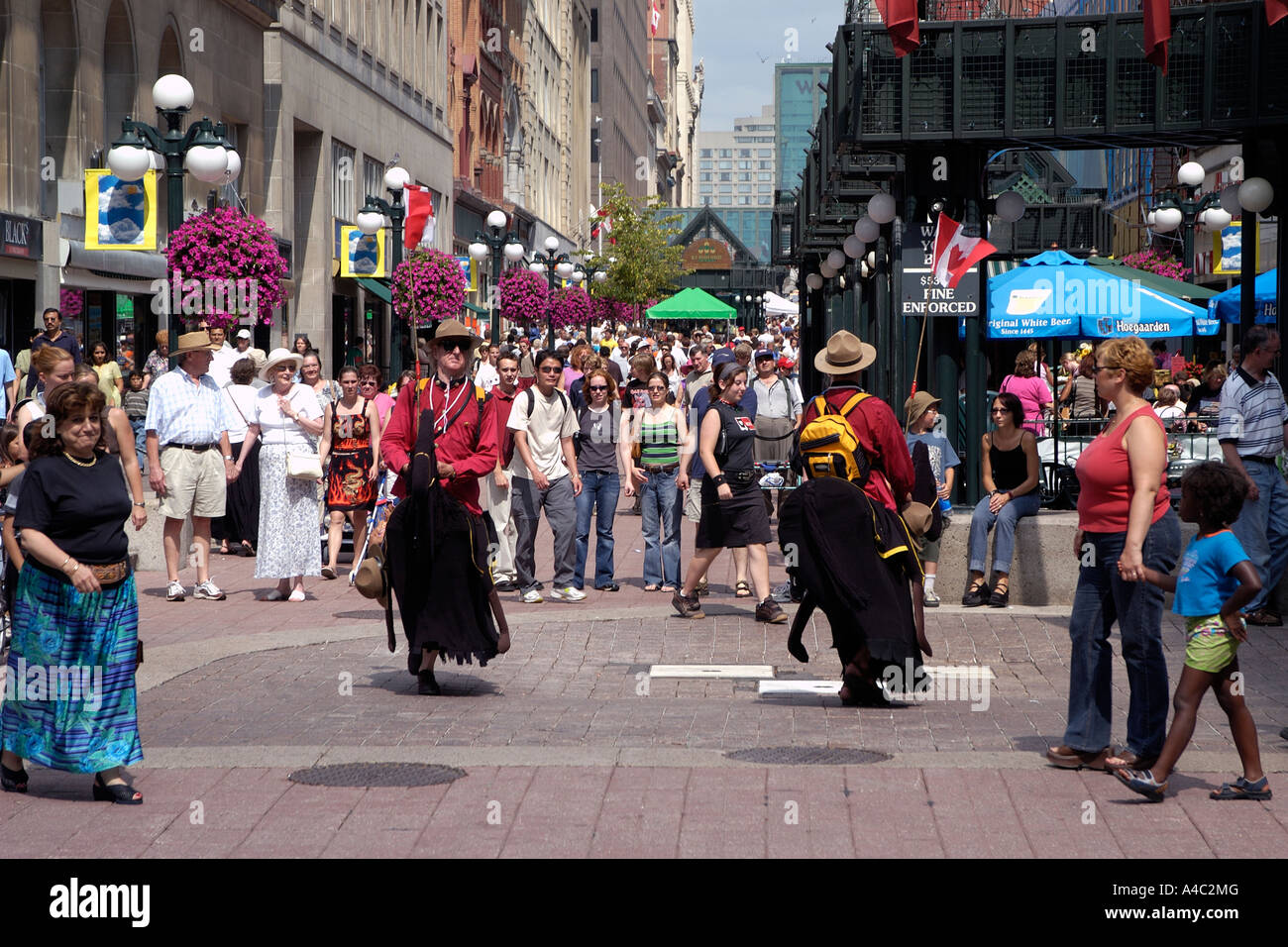 Spark Street Mall during the International Busker Festival Stock Photo ...