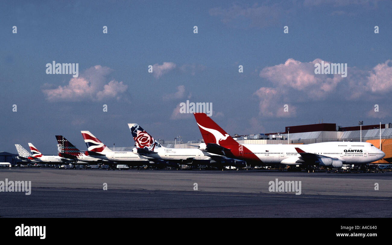 Line up of aircraft Stock Photo - Alamy