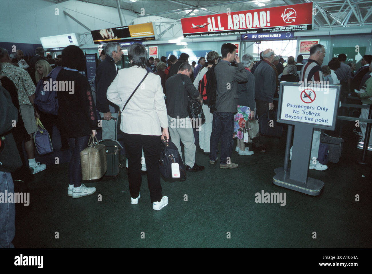 Queue for Passport control Stock Photo - Alamy