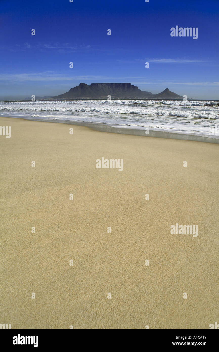 Cape Town Table Mountain, view from Bloubergstrand beach Stock Photo ...