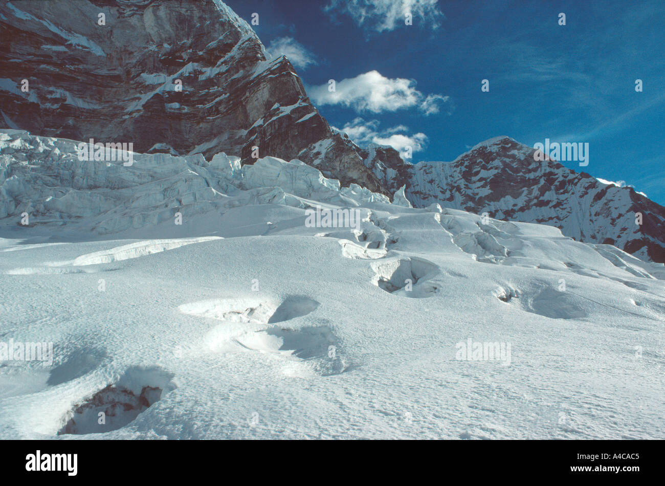 Hidden crevasses hi-res stock photography and images - Alamy
