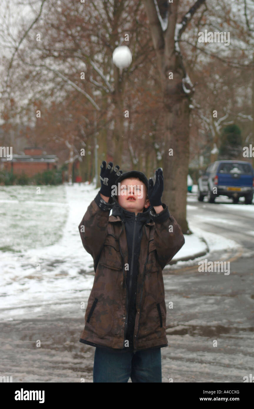 Snowball tracks hi-res stock photography and images - Alamy