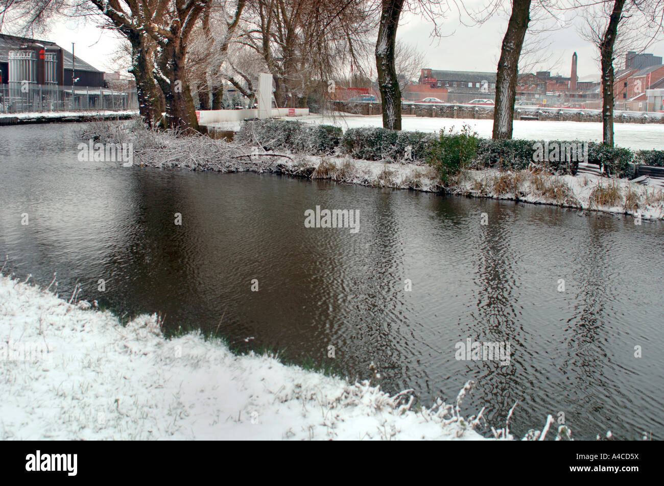 Cauldon Canal Snow scene. In Stoke-On-Trent ,Staffordshire, UK Stock ...