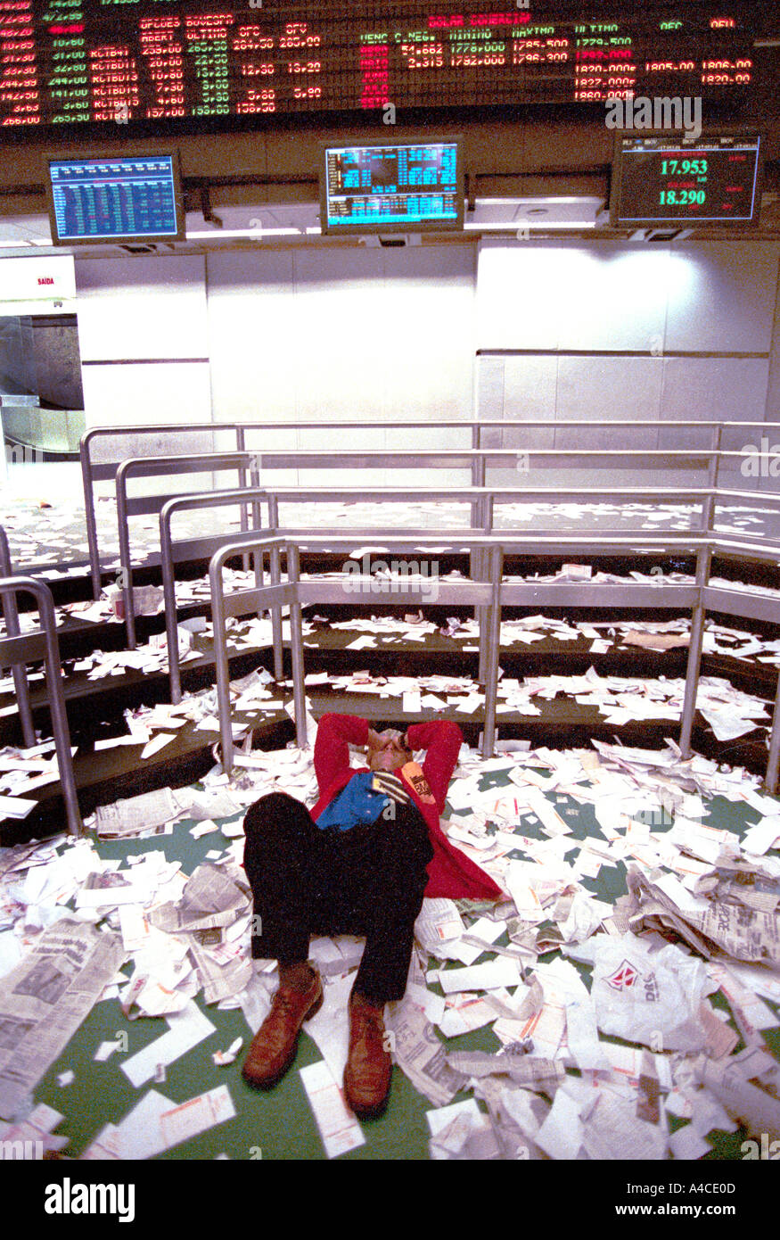 Pit trader hi-res stock photography and images - Alamy