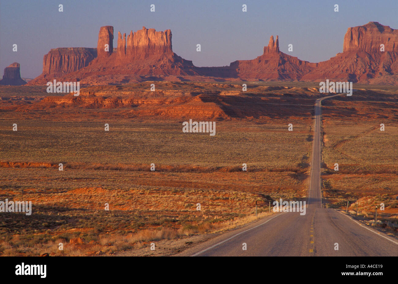 Endless road hi-res stock photography and images - Alamy