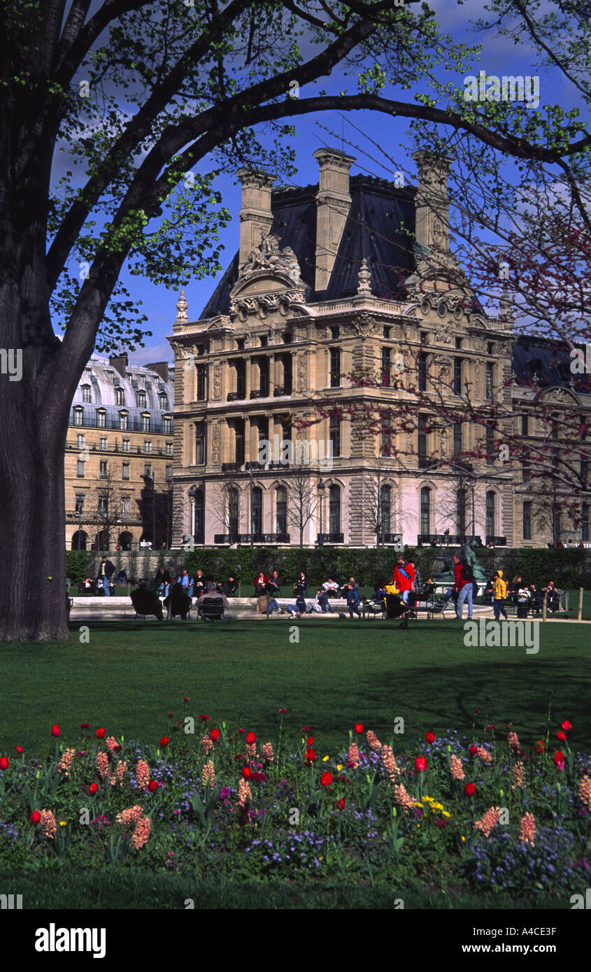 Louvre flower gardens hi-res stock photography and images - Alamy