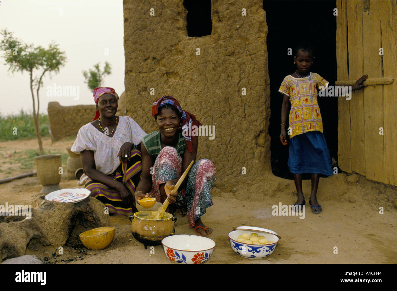 Village life rural mali hi-res stock photography and images - Alamy
