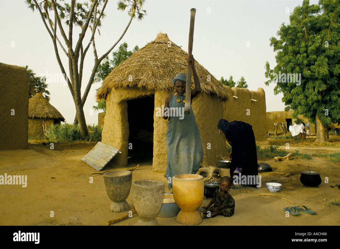 mali village life mali Stock Photo - Alamy