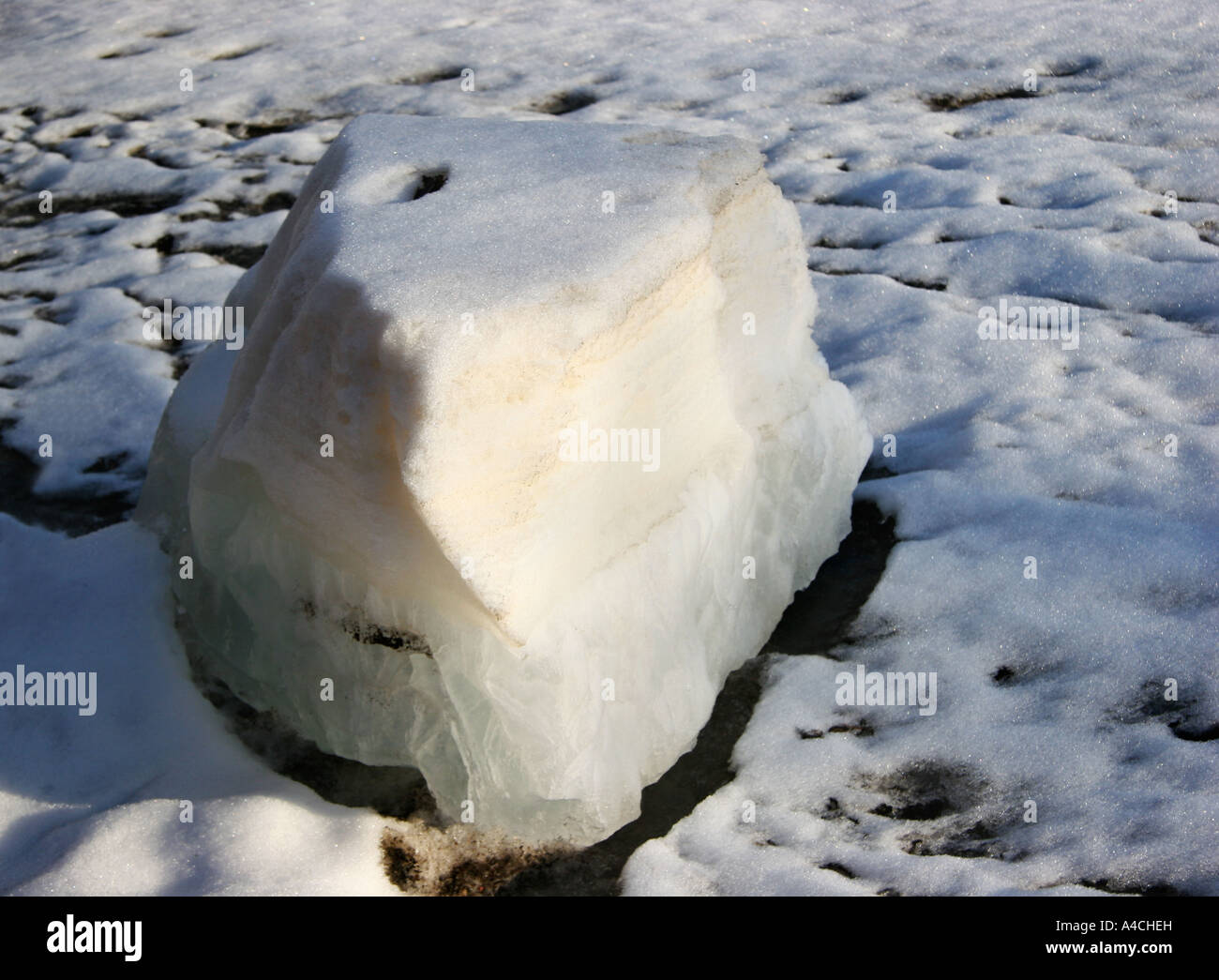 Ice block edge hi-res stock photography and images - Alamy