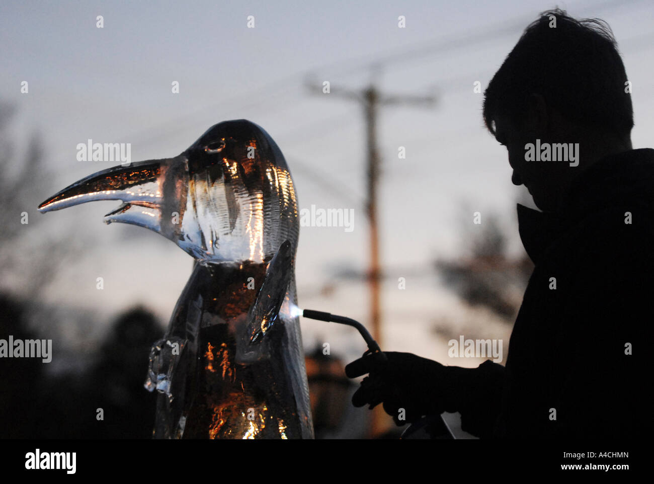 Ice sculptor blow torch hi-res stock photography and images - Alamy