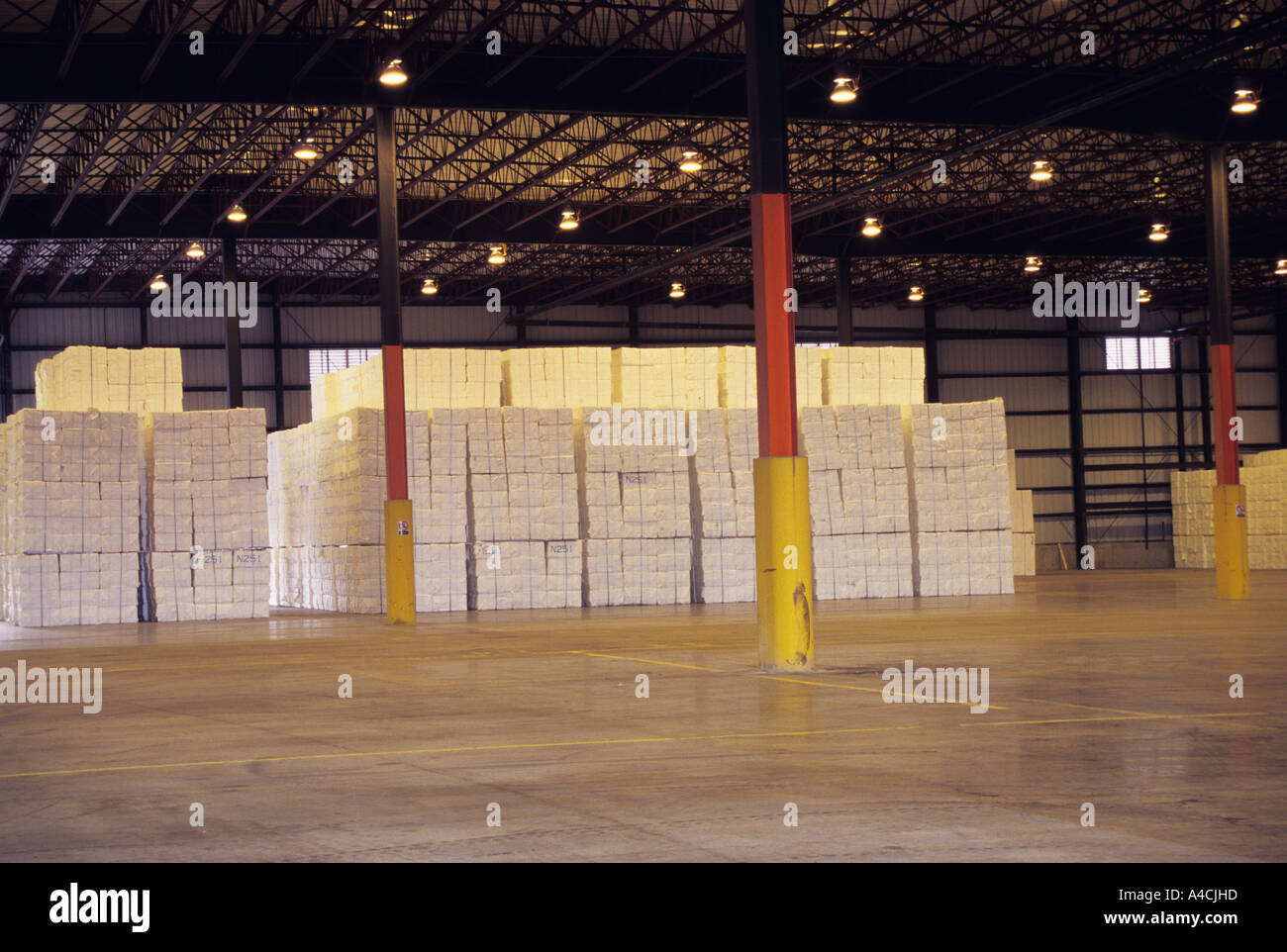 Shipping yard storage warehouse Pulp and paper Stock Photo - Alamy