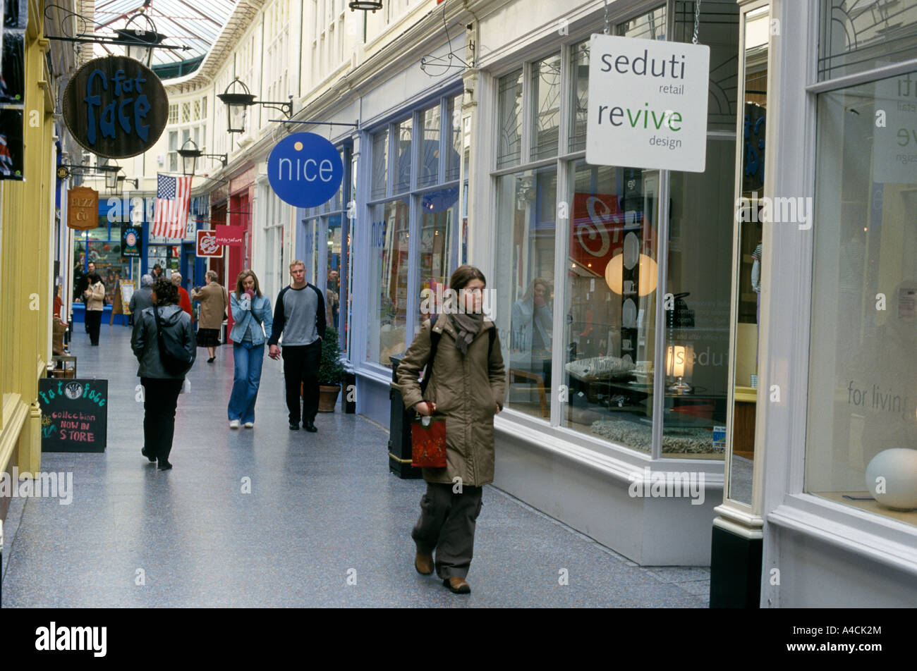 cardiff shopping arcade Stock Photo - Alamy