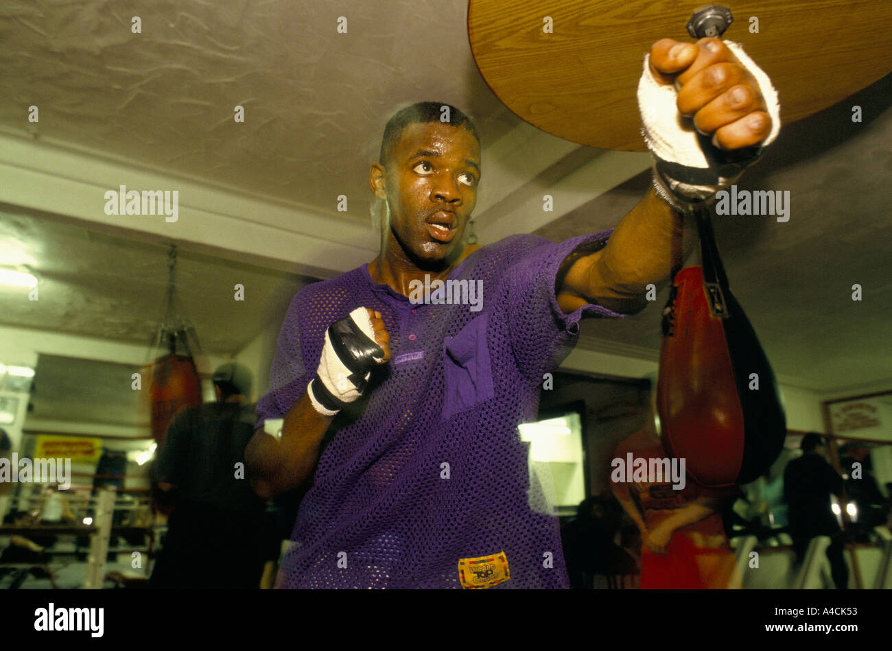 MOSS SIDE STORY' MANCHESTER, RICHARD BURTON, YOUNG ASPIRING BOXER AT ...
