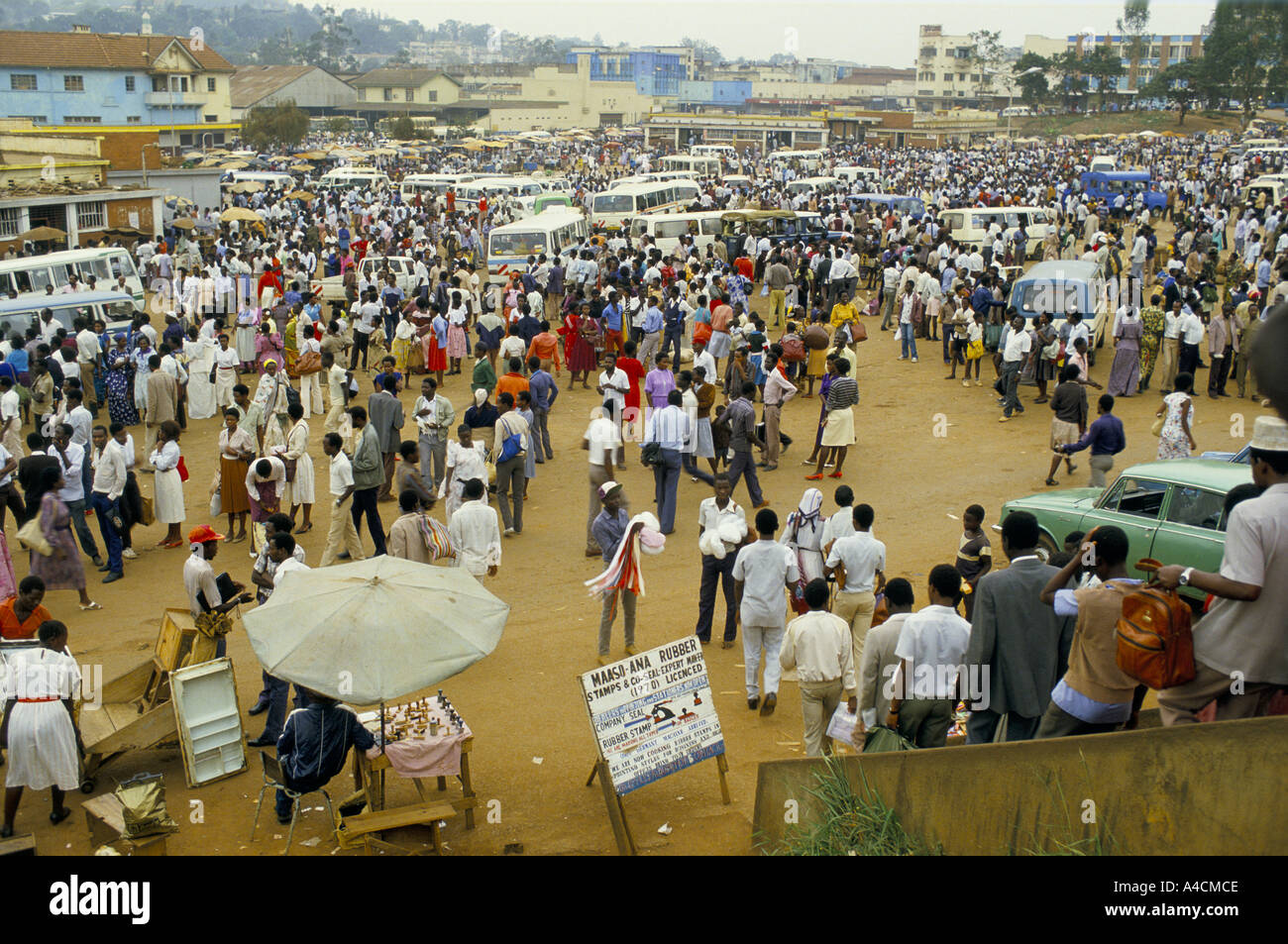 Busy bus station in Kampala, Uganda Stock Photo - Alamy
