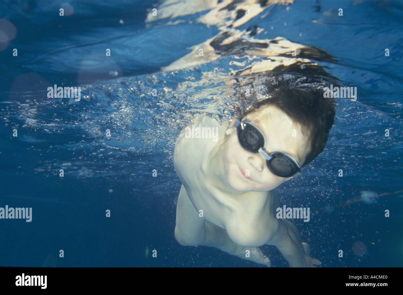 Bromley lido hi-res stock photography and images - Alamy