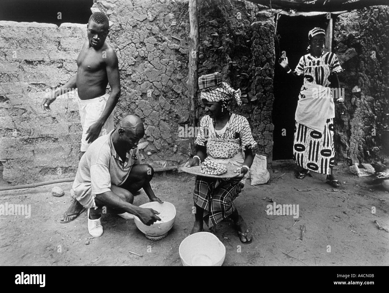 mali migration june 1995 Stock Photo - Alamy