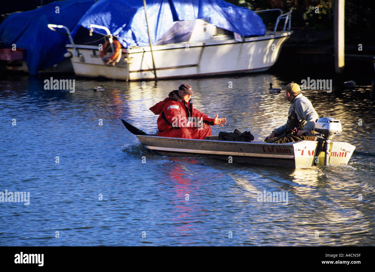 Thames ditton river hi-res stock photography and images - Alamy