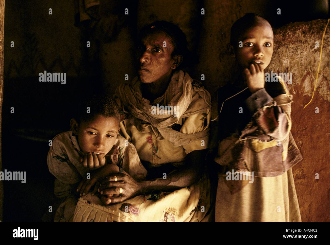 THE COMING OF A NEW FAMINE, MESHAL VILLAGE, MAY 1991. ELDERLY WOMAN ...