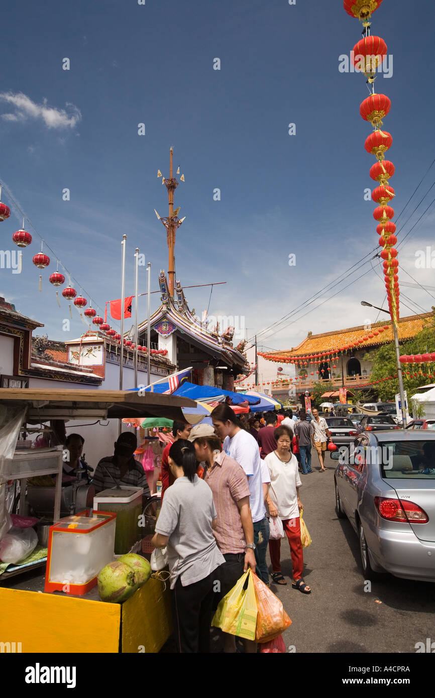 Malaysia Melaka Jalan Tokong road outside Cheng Hoon Teng Temple Stock ...