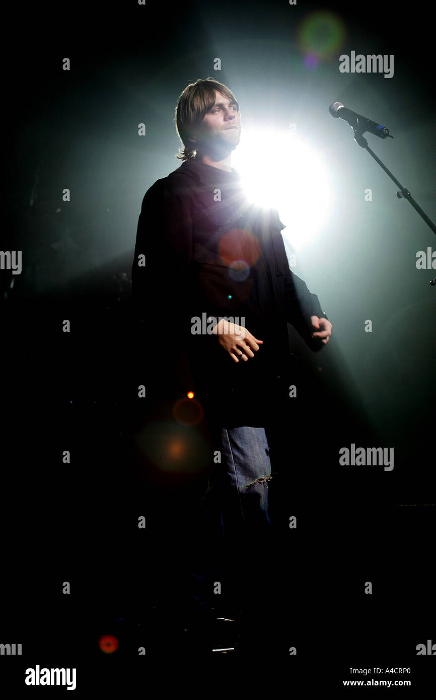 BRYAN MCFADDEN PERFORMING Stock Photo - Alamy