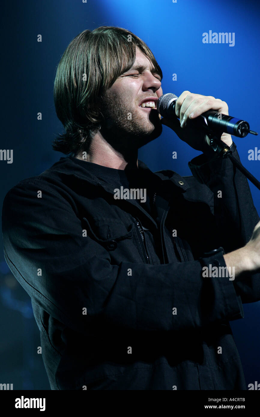 BRYAN MCFADDEN PERFORMING Stock Photo - Alamy