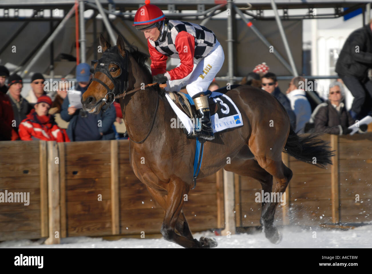 WHITE TURF HORSE RACING ON ICE ST MORTIZ SWITZERLAND 4TH FEBUARY 2007 ...