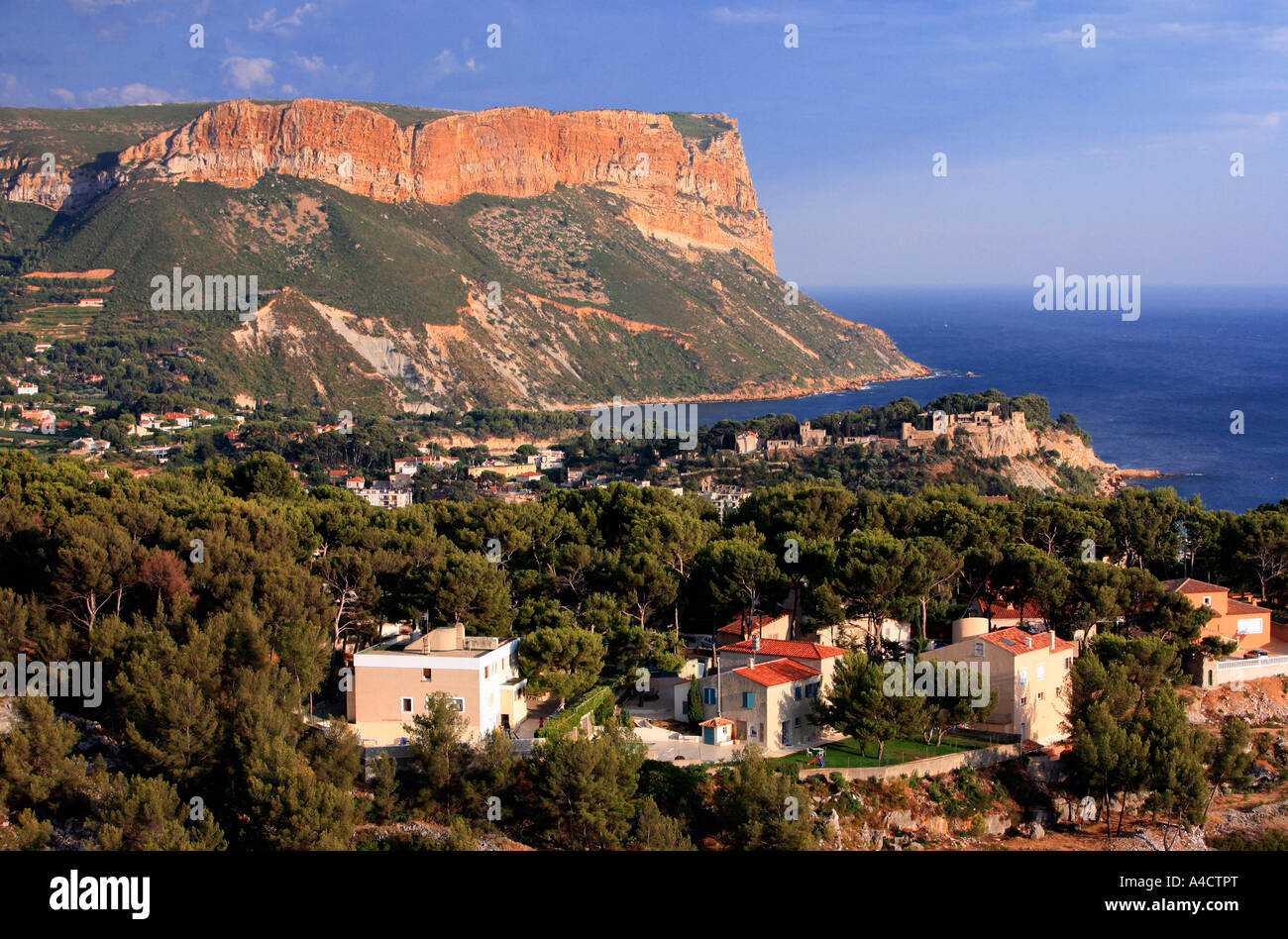 Coastal village Cassis France Stock Photo - Alamy