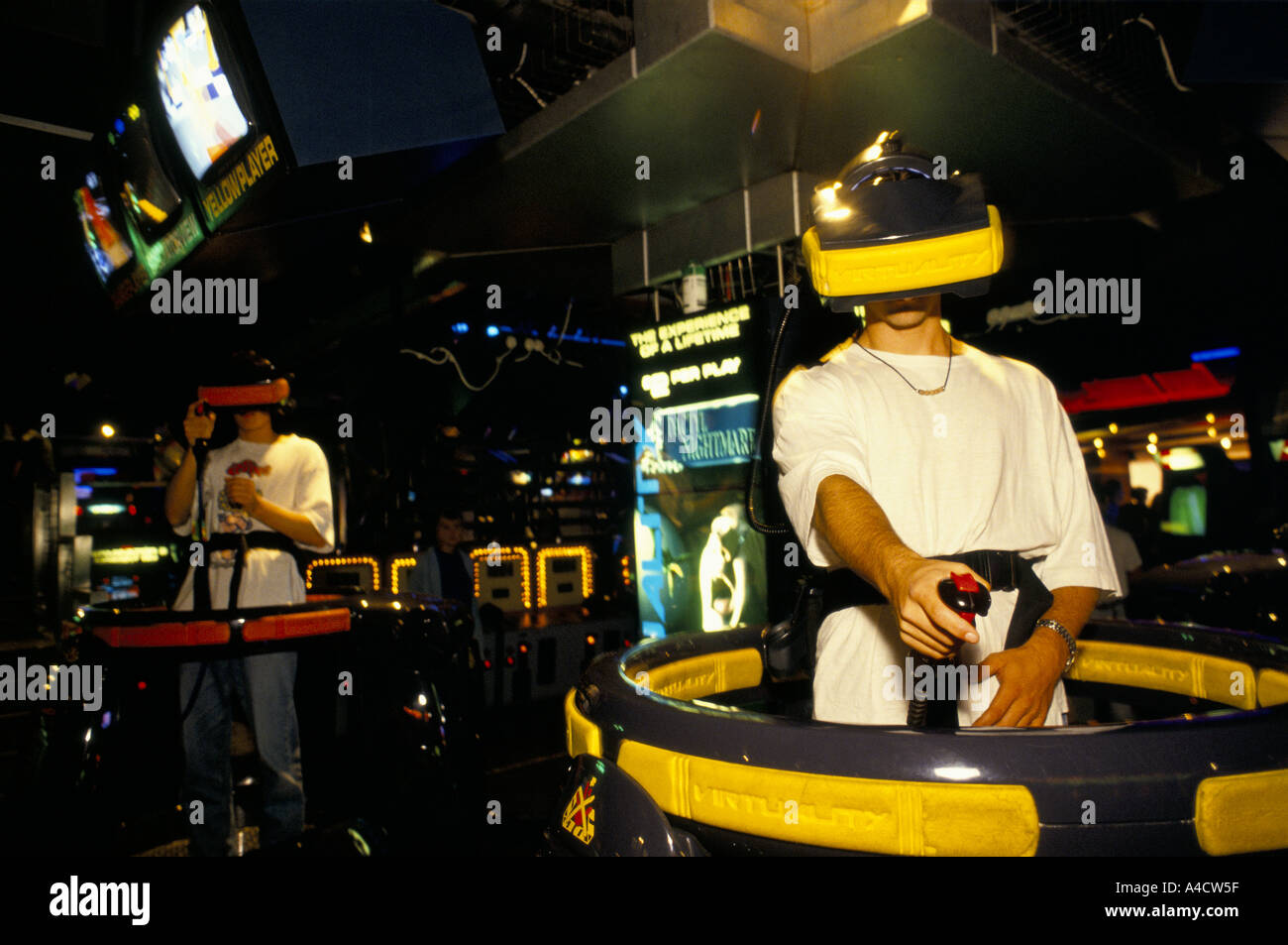 Virtual Reality Games 90s