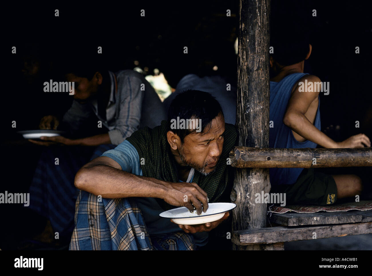 Paw Pa Tha, Burma: A Karen porter who escaped from Burmese army's ...