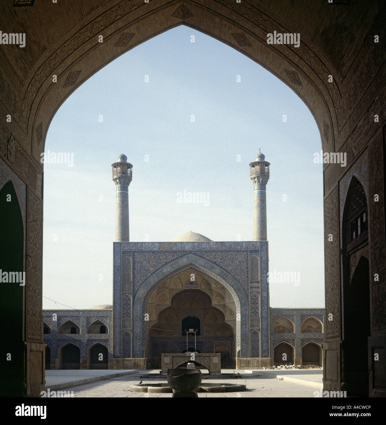 Friday Mosque, Isfahan, Iran Stock Photo - Alamy