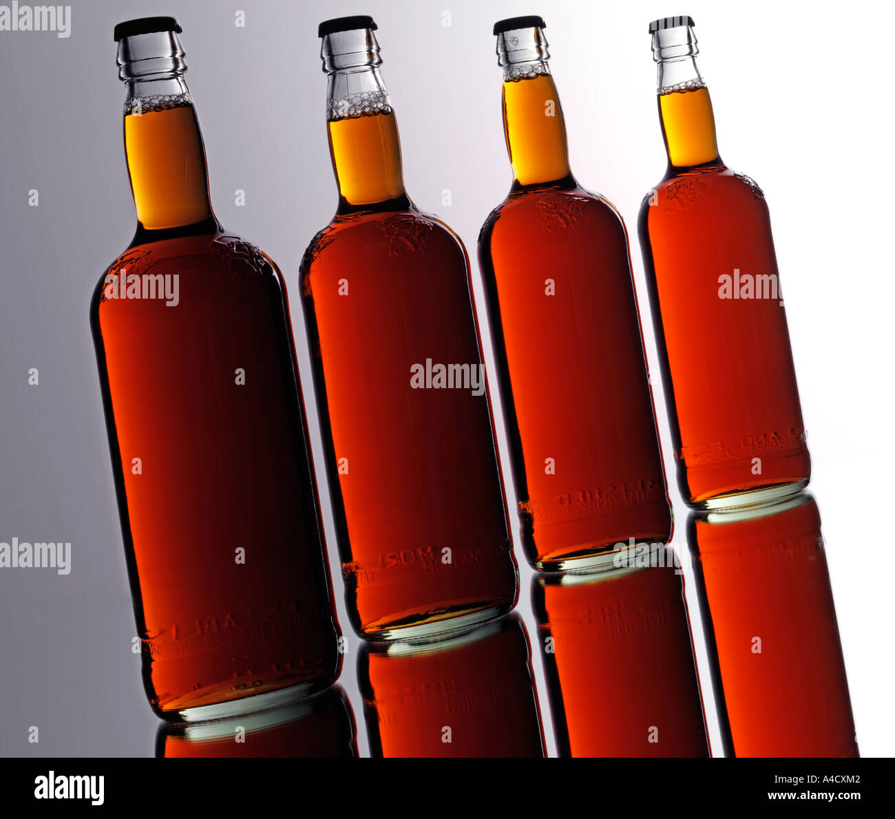British beer bottles bar hi-res stock photography and images - Alamy