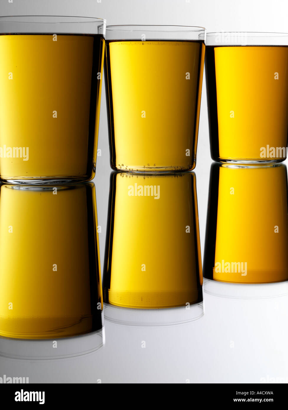 Hard cider bar hi-res stock photography and images - Alamy