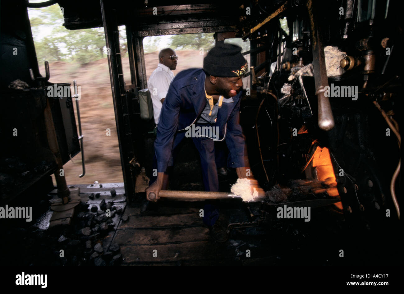 Coal train shovel hi-res stock photography and images - Alamy