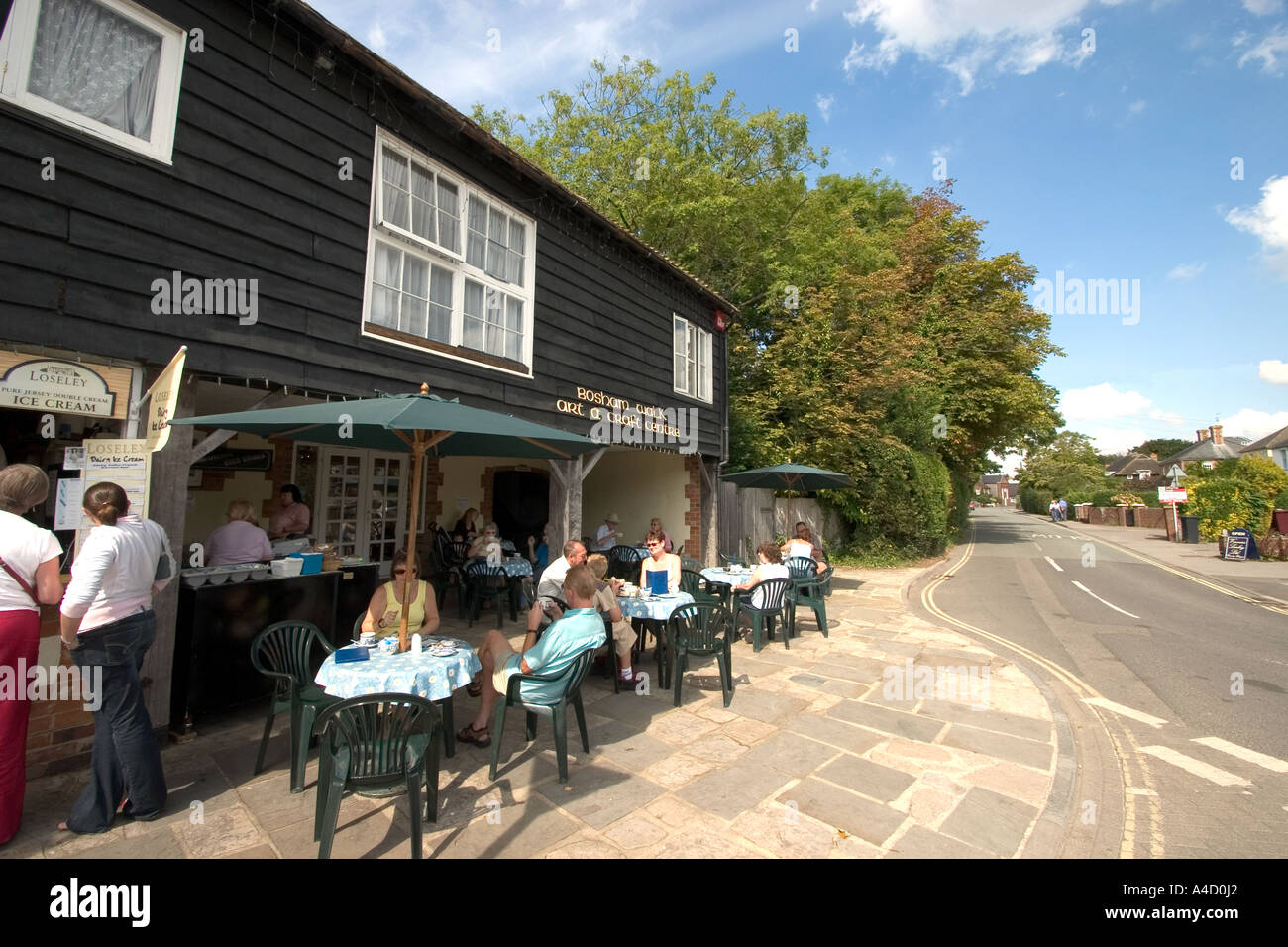 Pavement Cafe at Bosham Walk Arts and Crafts Centre Old Bosham Near ...