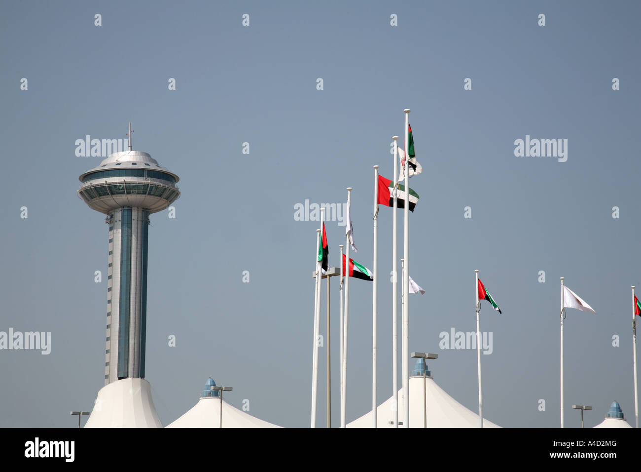 Mall flags hi-res stock photography and images - Alamy