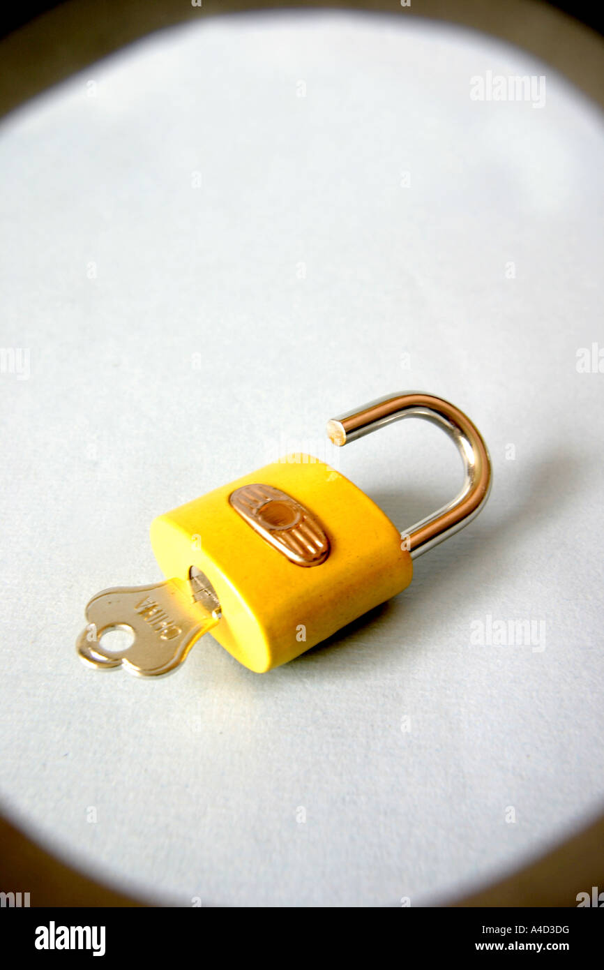Padlock and key Stock Photo - Alamy
