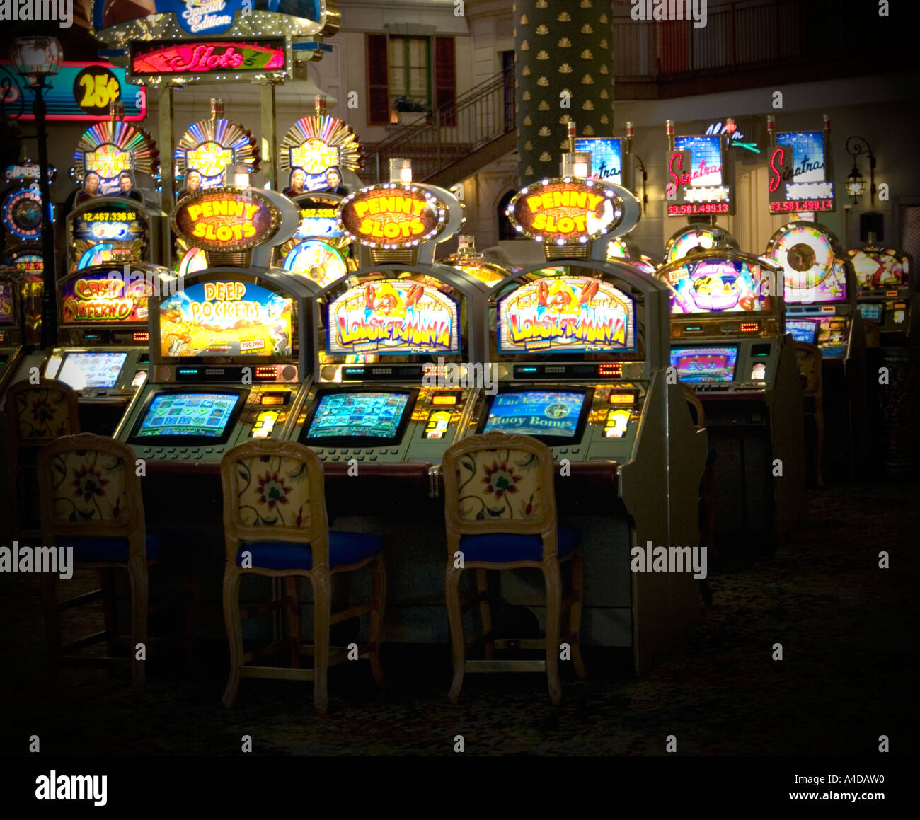 Arm bandits hi-res stock photography and images - Alamy