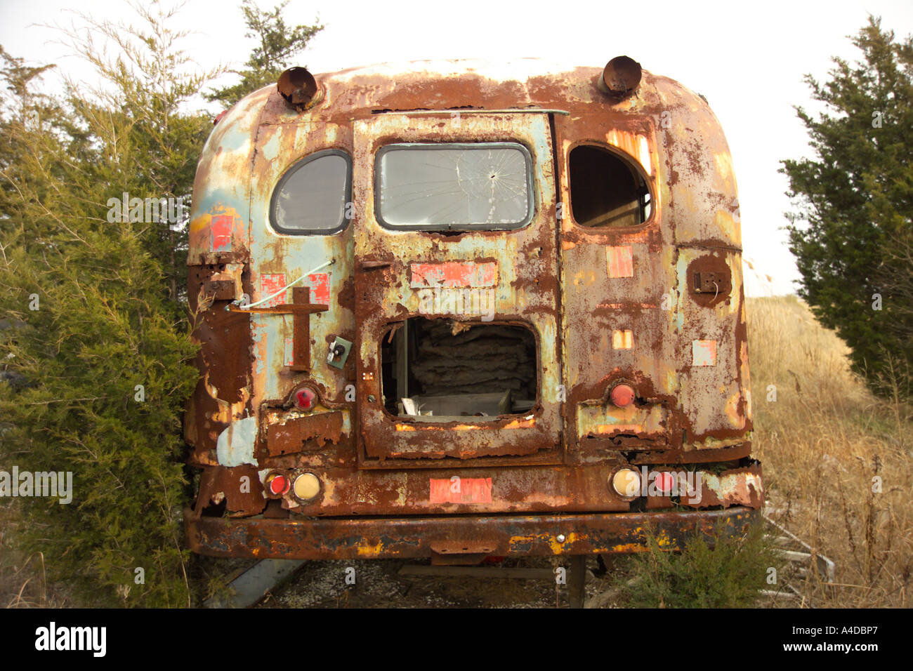 Back of delapidated bus Stock Photo - Alamy