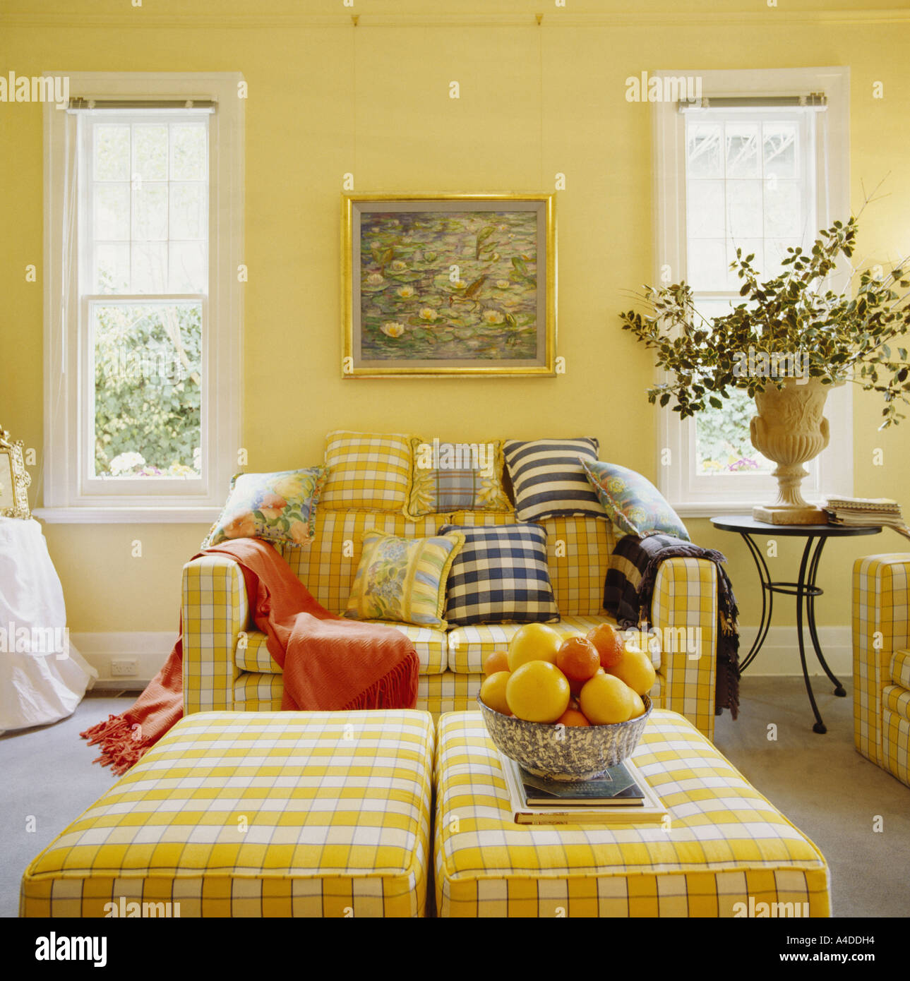 Interiors sittingroom sofa yellow hi-res stock photography and images ...