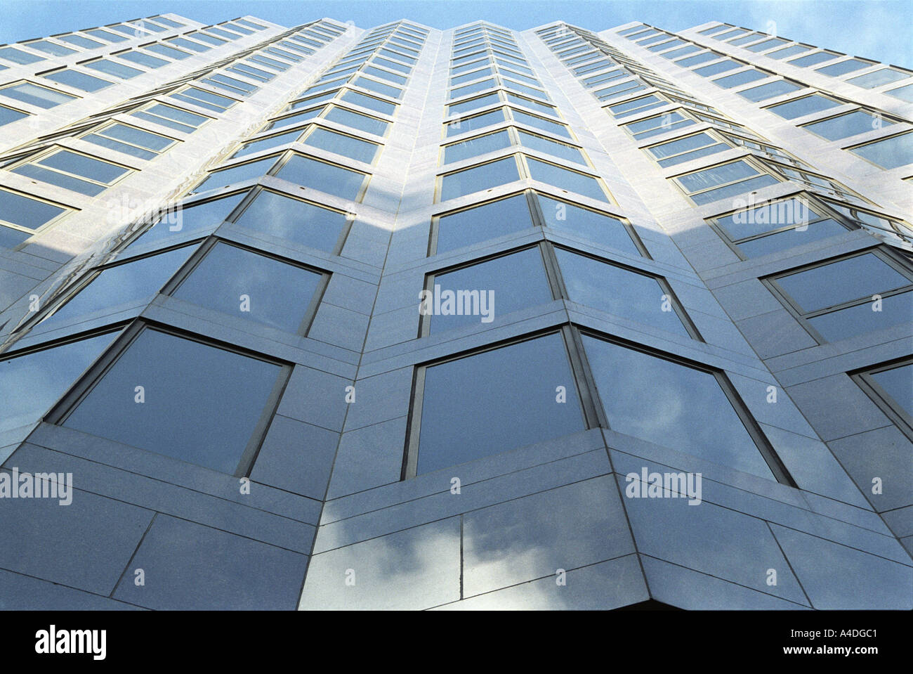 Office building. Victoria, London Stock Photo - Alamy
