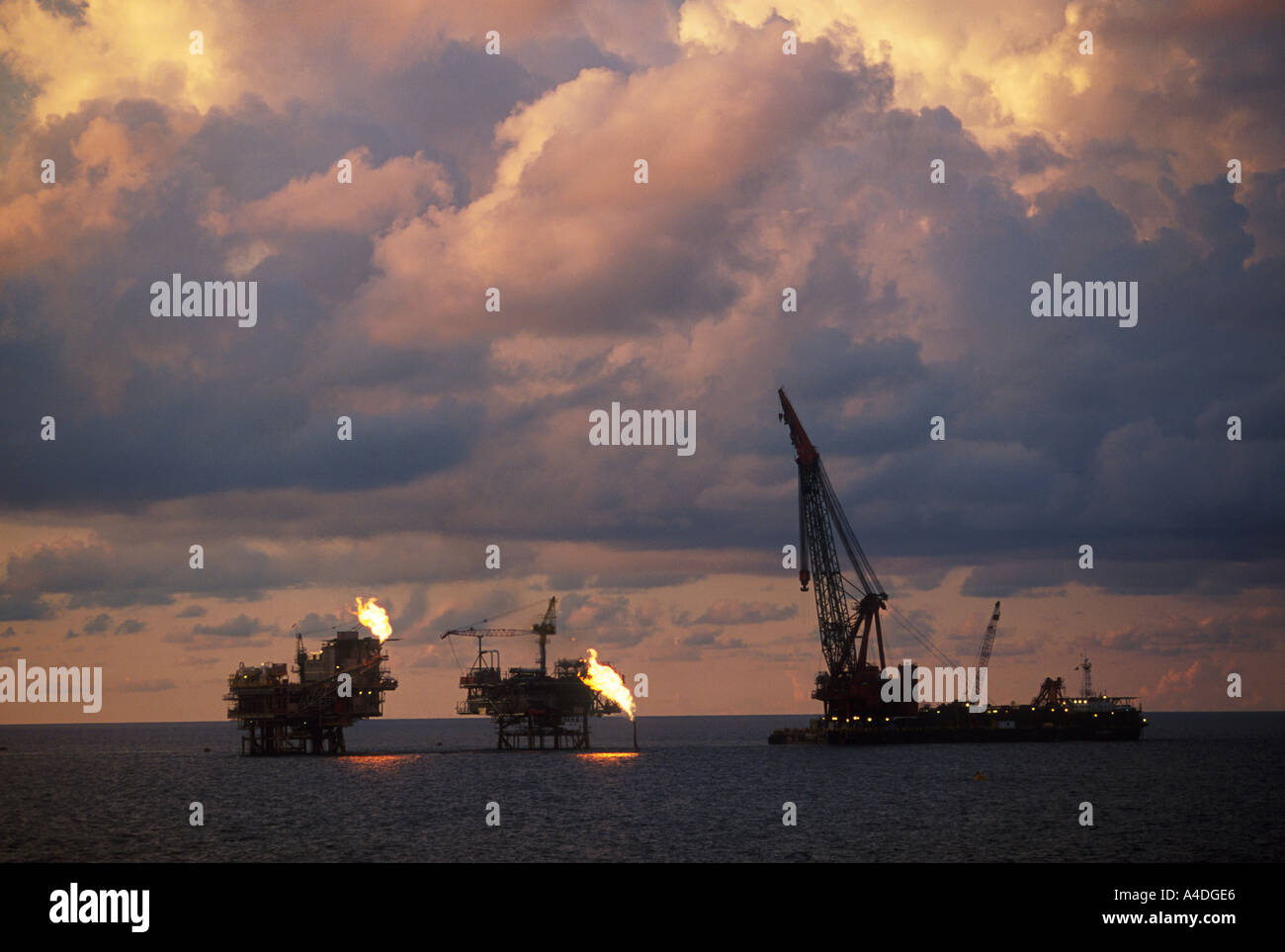 Offshore oil rigs. Indonesia. South China Seas Stock Photo - Alamy