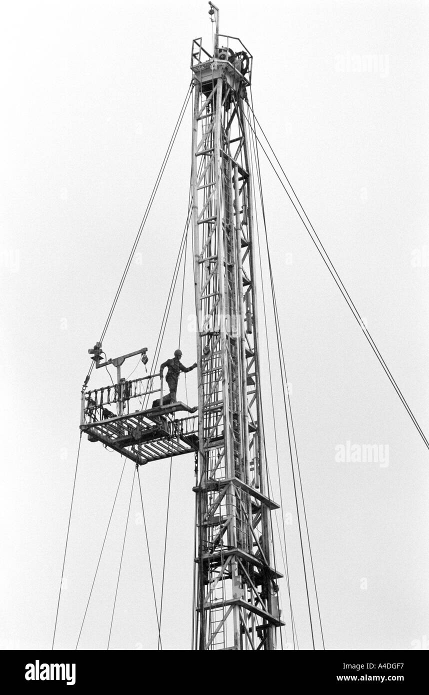 Oil drilling rig, Wytch Farm, Dorset Stock Photo - Alamy