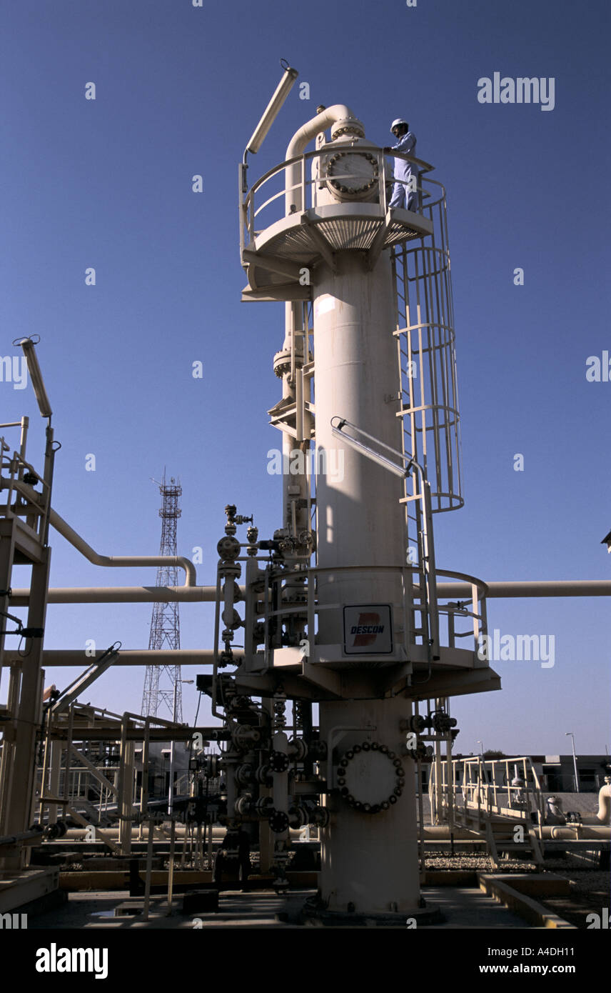 Zamzama gas fields. Dadu exploration concession, Sindh province ...