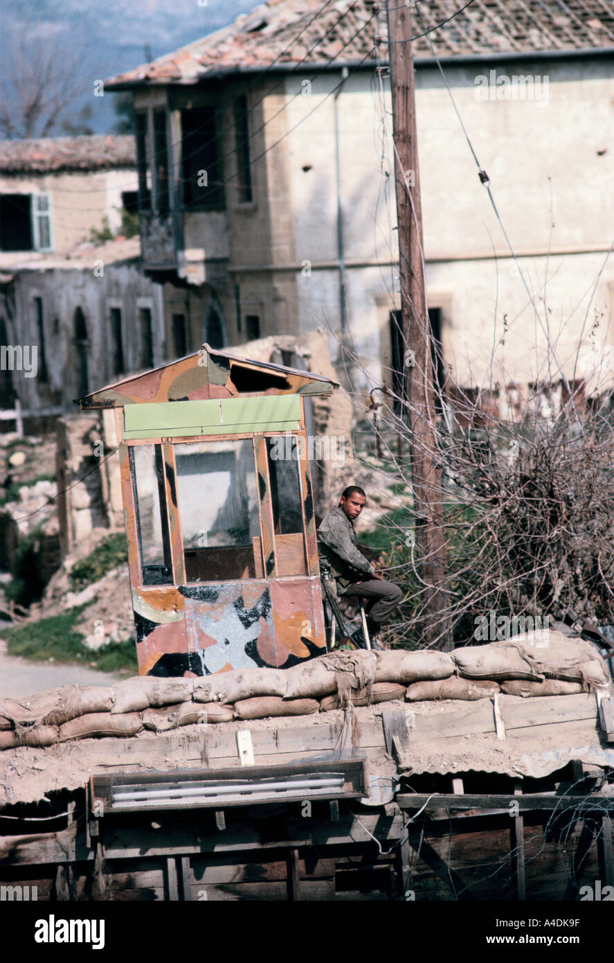 Position line hi-res stock photography and images - Alamy