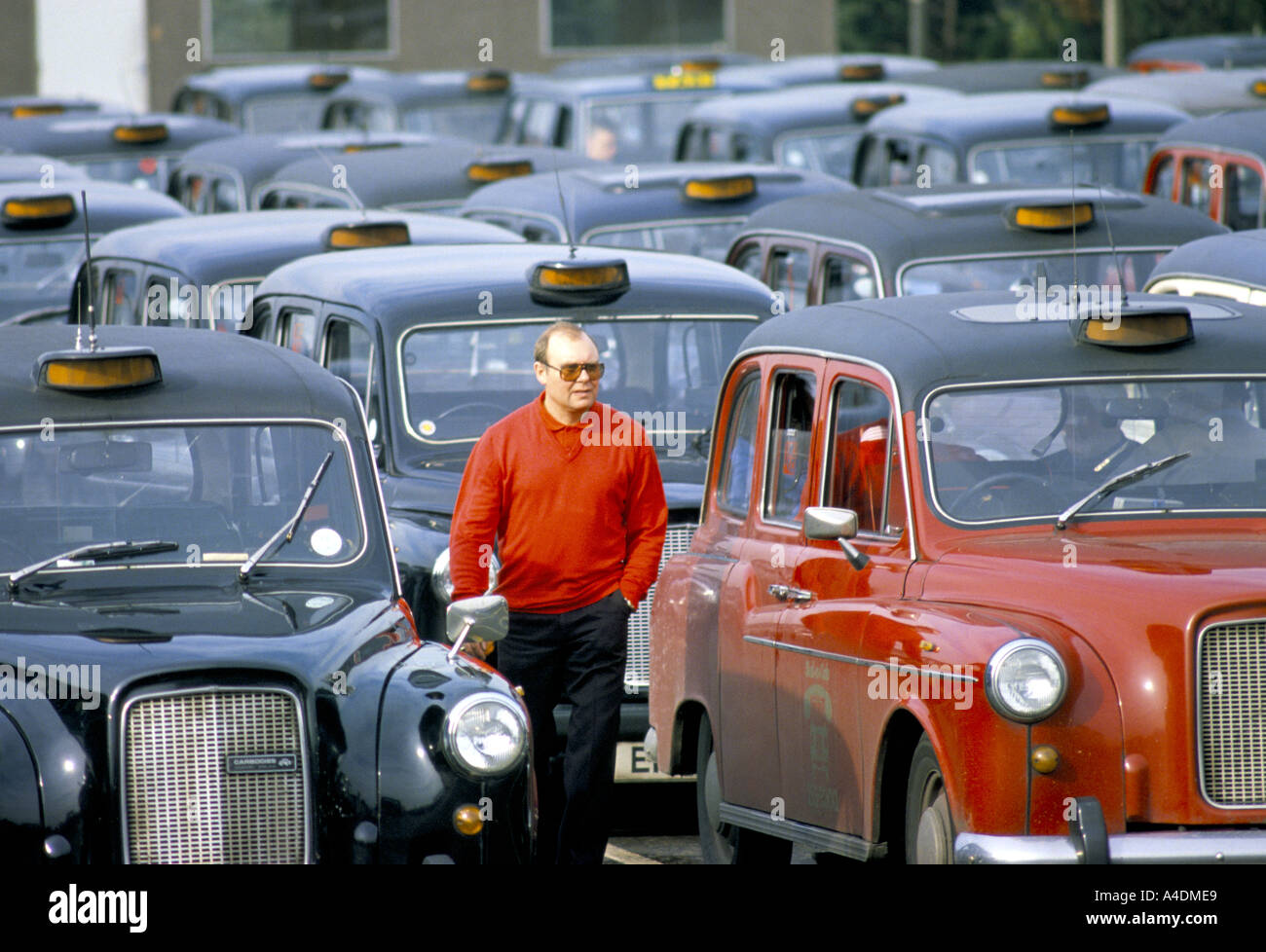 London cabbie hi-res stock photography and images - Alamy