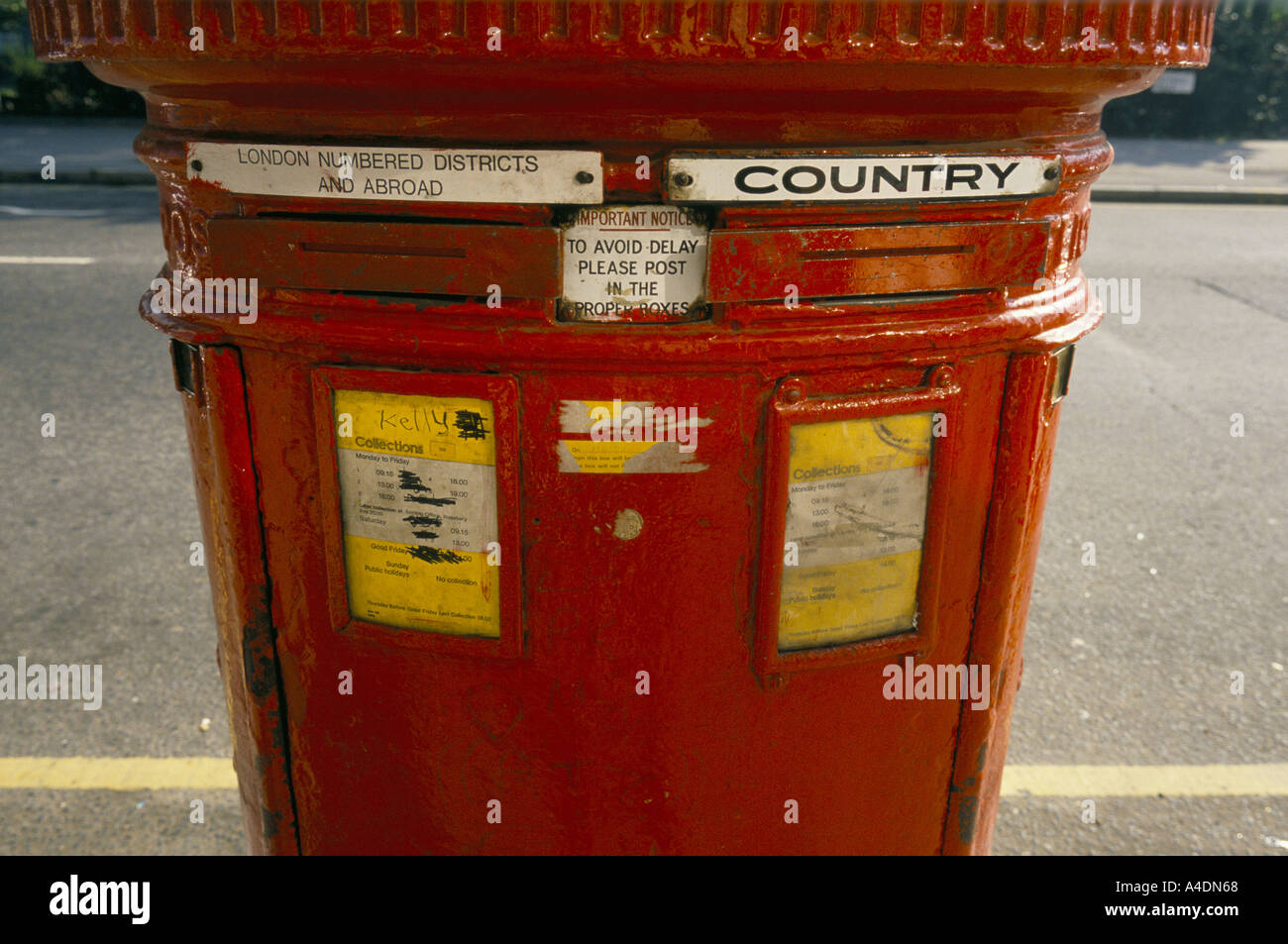 Letter pillar box hi-res stock photography and images - Alamy